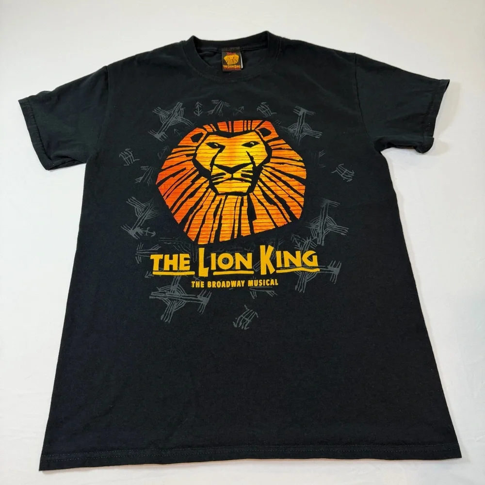 Disney | Shirts & Tops | Vintage Lion King Black Graphic Tshirt Small ...